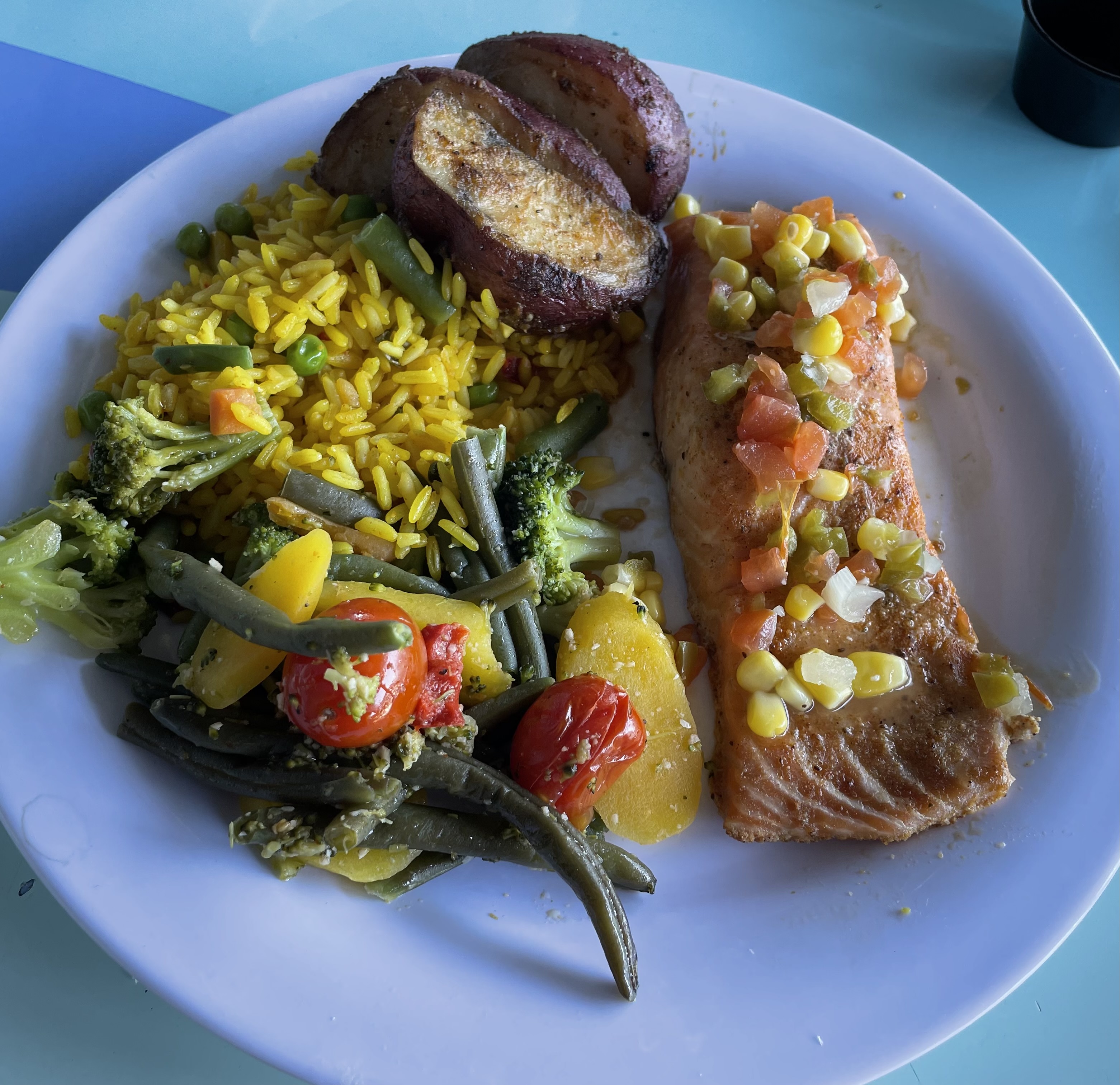 Dine with Orcas at SeaWorld is Both a Good Meal and a Great Deal | BGT ...