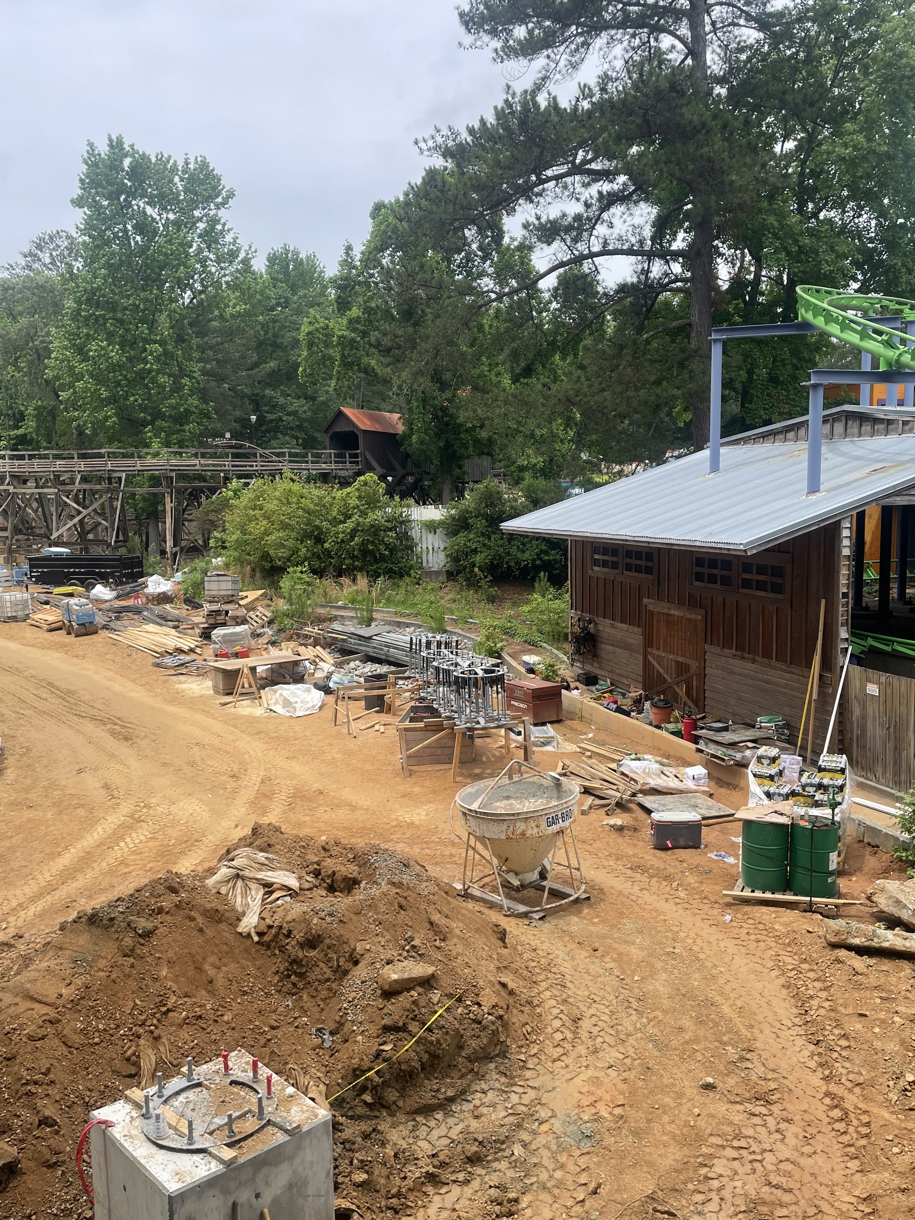 Georgia Surfer Construction Update for Six Flags Over Georgia’s New ...